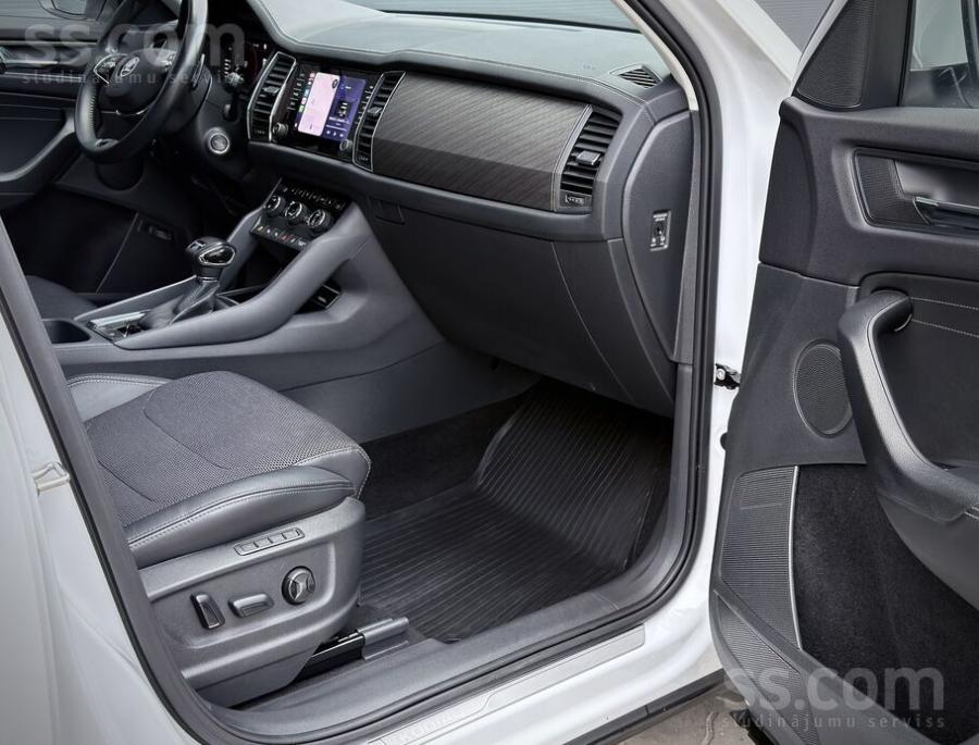 Balts Skoda Kodiaq 2023 Rīga, ar dzinēja tilpumu 2.00 L un nobraukumu 207 tūkst. km par 22495 €, foto 24 vietnē AUTOMOTO.COM.LV