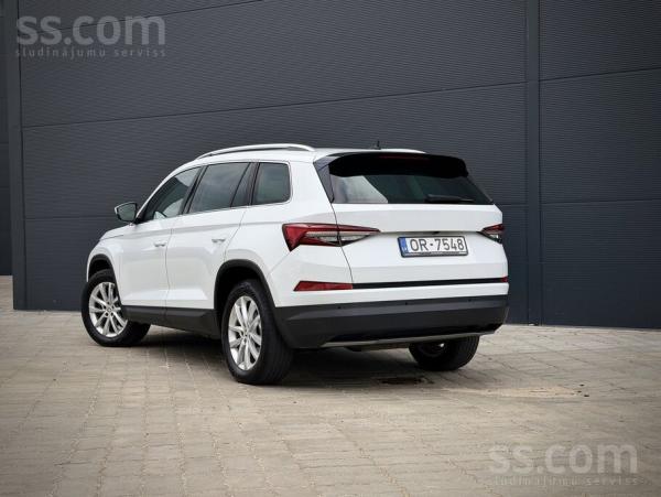 Skoda Kodiaq 2023 Rīga vietnē Balts Skoda Kodiaq 2023 Rīga, ar dzinēja tilpumu 2.00 L un nobraukumu 207 tūkst. km par 22495 €, foto 3 vietnē AUTOMOTO.COM.LV