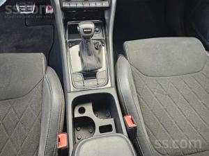 Белый Шкода Kodiaq 2023 в Рига, объемом двигателя 1.50 л и пробегом 57 тыс. км за 28900 €, фото 12 на AUTOMOTO.COM.LV