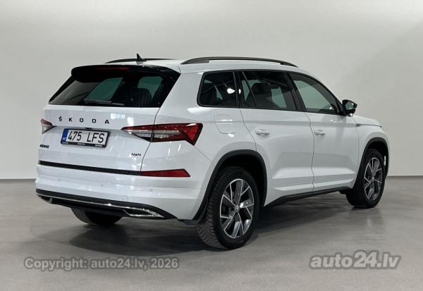 Balts Skoda Kodiaq 2024 Tallina, ar dzinēja tilpumu 2.00 L un nobraukumu 28 tūkst. km par 37900 €, foto 2 vietnē AUTOMOTO.COM.LV