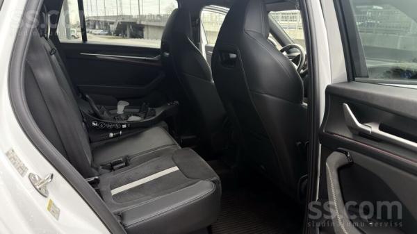 White Skoda Kodiaq 2024 in Riga, with an engine capacity of 1.50 L and mileage of 28 thousand km for 34800 €, photo 7 on AUTOMOTO.COM.LV