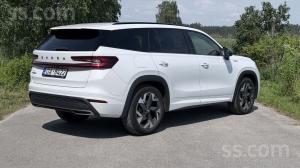 Белый Шкода Kodiaq 2024 в Рига, объемом двигателя 1.50 л и пробегом 28 тыс. км за 34800 €, фото 14 на AUTOMOTO.COM.LV