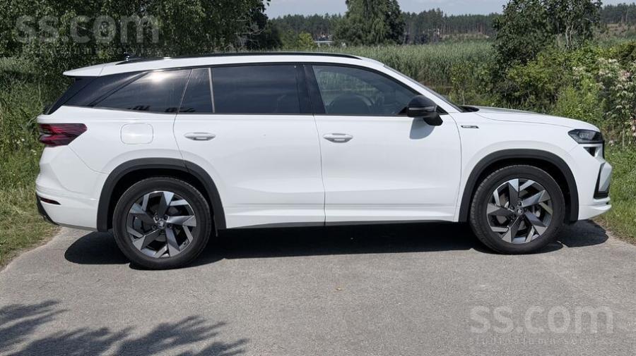 Белый Шкода Kodiaq 2024 в Рига, объемом двигателя 1.50 л и пробегом 28 тыс. км за 34800 €, фото 15 на AUTOMOTO.COM.LV