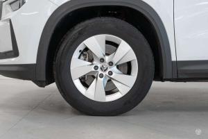 Белый Шкода Kodiaq 2024 в Вильнюс, объемом двигателя 1.50 л и пробегом 24 тыс. км за 33900 €, фото 27 на AUTOMOTO.COM.LV
