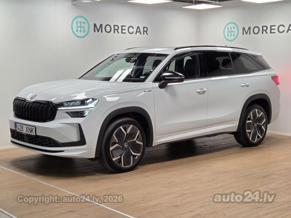 Белый Шкода Kodiaq 2024 в Таллин, объемом двигателя 2.00 л и пробегом 17 тыс. км за 45900 €, фото 1 на AUTOMOTO.COM.LV