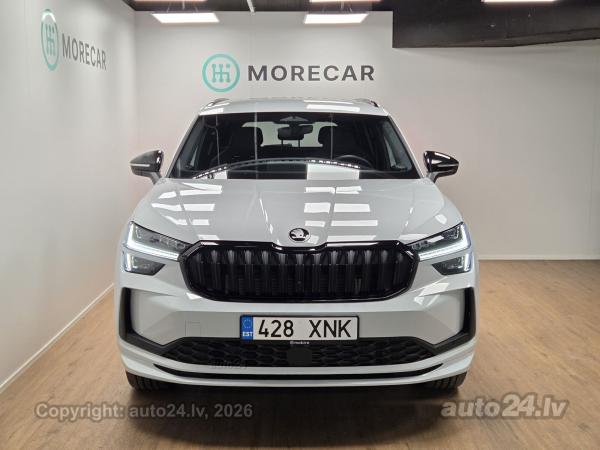 Белый Шкода Kodiaq 2024 в Таллин, объемом двигателя 2.00 л и пробегом 17 тыс. км за 45900 €, фото 3 на AUTOMOTO.COM.LV