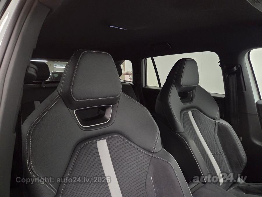 White Skoda Kodiaq 2024 in Tallinn, with an engine capacity of 2.00 L and mileage of 17 thousand km for 45900 €, photo 19 on AUTOMOTO.COM.LV