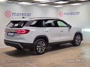 Balts Skoda Kodiaq 2025 Tallina, ar dzinēja tilpumu 1.50 L un nobraukumu 9 tūkst. km par 37900 €, foto 4 vietnē AUTOMOTO.COM.LV