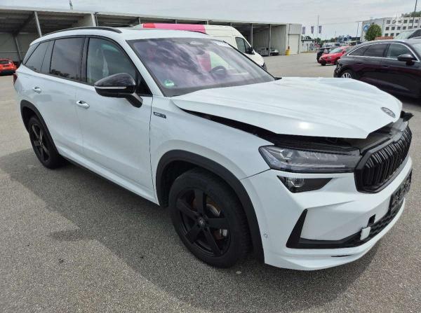 White Skoda Kodiaq 2025 in Klaipeda, with an engine capacity of 1.97 L and mileage of 11 thousand km for 15800 €, photo 2 on AUTOMOTO.COM.LV