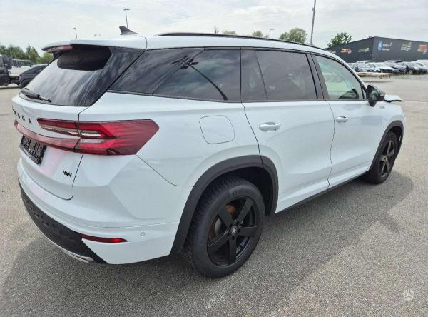 White Skoda Kodiaq 2025 in Klaipeda, with an engine capacity of 1.97 L and mileage of 11 thousand km for 15800 €, photo 3 on AUTOMOTO.COM.LV