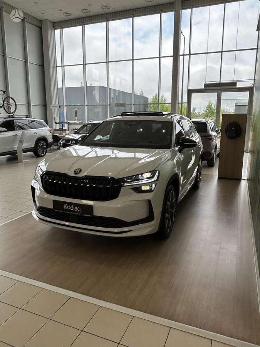 White Skoda Kodiaq 2025 in Alytus, with an engine capacity of 1.50 L and mileage of 0 thousand km for 42900 €, photo 6 on AUTOMOTO.COM.LV