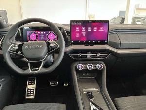 White Skoda Kodiaq 2025 in Alytus, with an engine capacity of 1.50 L and mileage of 0 thousand km for 42900 €, photo 10 on AUTOMOTO.COM.LV