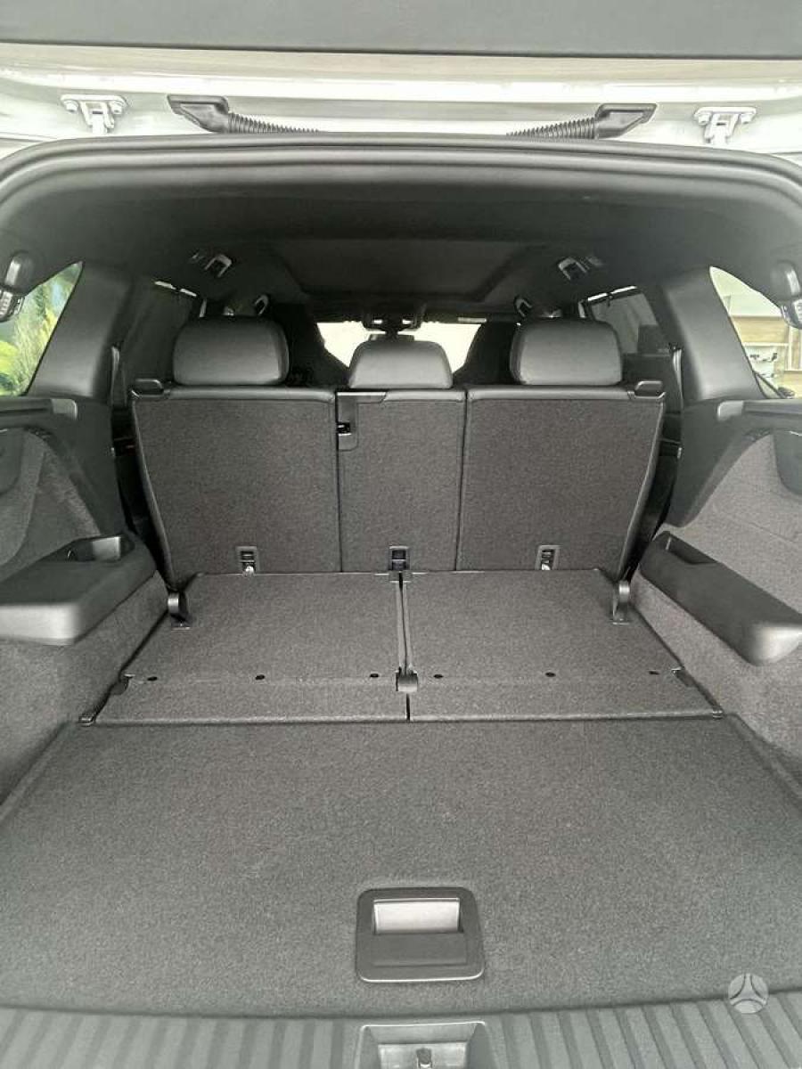 White Skoda Kodiaq 2025 in Alytus, with an engine capacity of 1.50 L and mileage of 0 thousand km for 42900 €, photo 12 on AUTOMOTO.COM.LV