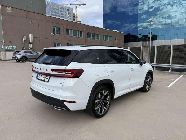 Белый Шкода Kodiaq 2025 в Таллин, объемом двигателя 1.50 л и пробегом 9 тыс. км за 41140 €, фото 6 на AUTOMOTO.COM.LV