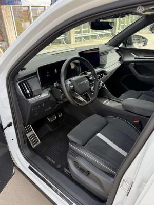 Balts Skoda Kodiaq 2025 Tallina, ar dzinēja tilpumu 1.50 L un nobraukumu 9 tūkst. km par 41140 €, foto 10 vietnē AUTOMOTO.COM.LV
