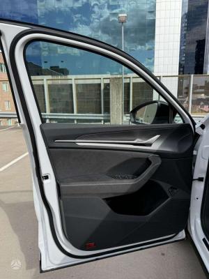 Balts Skoda Kodiaq 2025 Tallina, ar dzinēja tilpumu 1.50 L un nobraukumu 9 tūkst. km par 41140 €, foto 12 vietnē AUTOMOTO.COM.LV