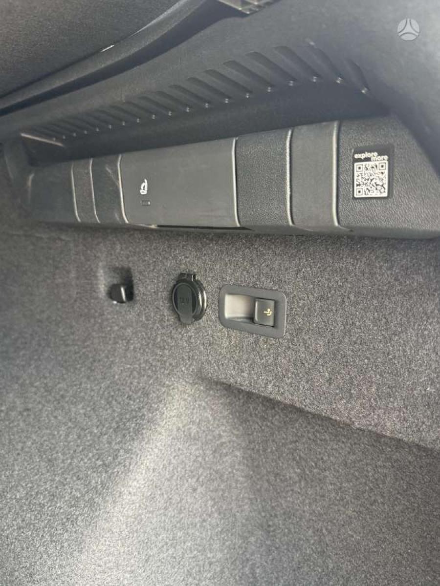 Balts Skoda Kodiaq 2025 Tallina, ar dzinēja tilpumu 1.50 L un nobraukumu 9 tūkst. km par 41140 €, foto 15 vietnē AUTOMOTO.COM.LV