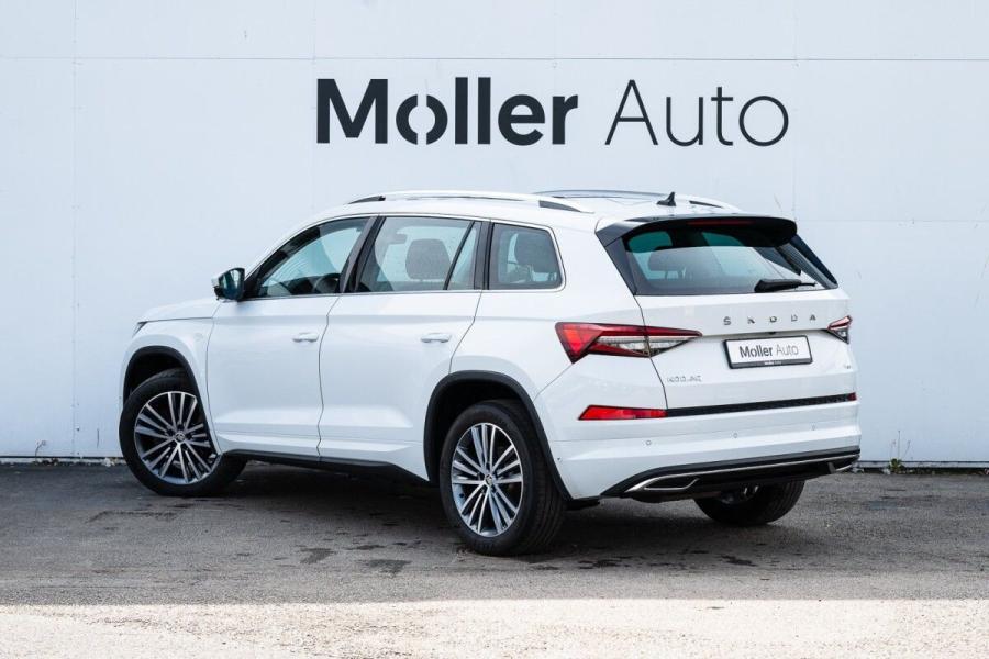 White Skoda Kodiaq 2023 in Riga, with an engine capacity of 2.00 L and mileage of 146 thousand km for 29500 €, photo 4 on AUTOMOTO.COM.LV