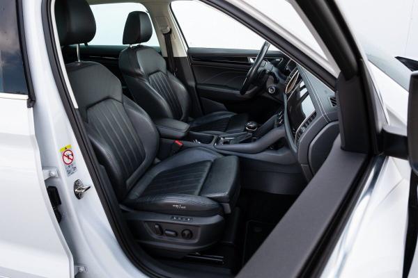 Balts Skoda Kodiaq 2023 Rīga, ar dzinēja tilpumu 2.00 L un nobraukumu 146 tūkst. km par 29500 €, foto 6 vietnē AUTOMOTO.COM.LV