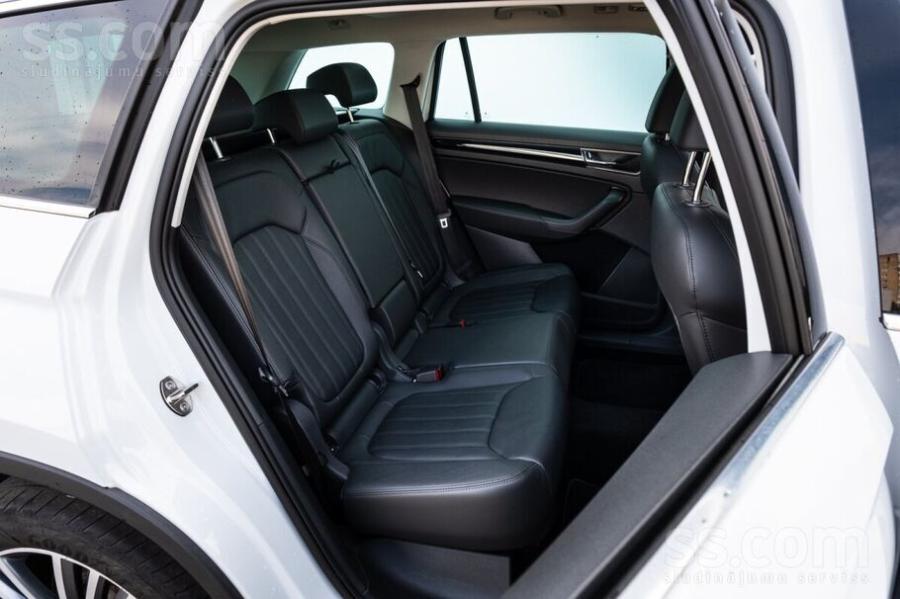 Белый Шкода Kodiaq 2023 в Рига, объемом двигателя 2.00 л и пробегом 146 тыс. км за 29500 €, фото 8 на AUTOMOTO.COM.LV