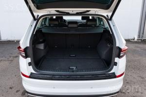 Белый Шкода Kodiaq 2023 в Рига, объемом двигателя 2.00 л и пробегом 146 тыс. км за 29500 €, фото 9 на AUTOMOTO.COM.LV