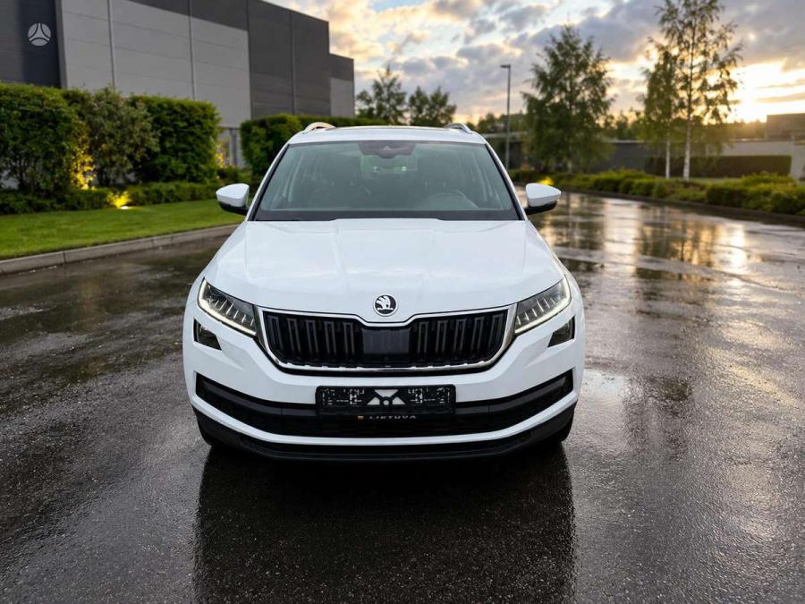 Белый Шкода Kodiaq 2017 в Вильнюс, объемом двигателя 1.97 л и пробегом 179 тыс. км за 16900 €, фото 4 на AUTOMOTO.COM.LV