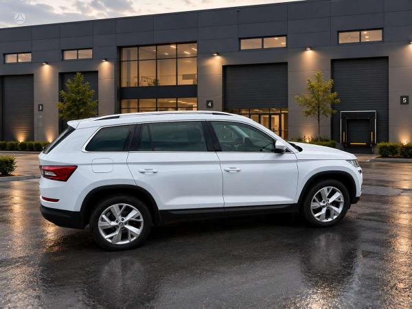 White Skoda Kodiaq 2017 in Vilnius, with an engine capacity of 1.97 L and mileage of 179 thousand km for 16900 €, photo 6 on AUTOMOTO.COM.LV