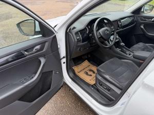 Белый Шкода Kodiaq 2017 в Вильнюс, объемом двигателя 1.97 л и пробегом 179 тыс. км за 16900 €, фото 8 на AUTOMOTO.COM.LV