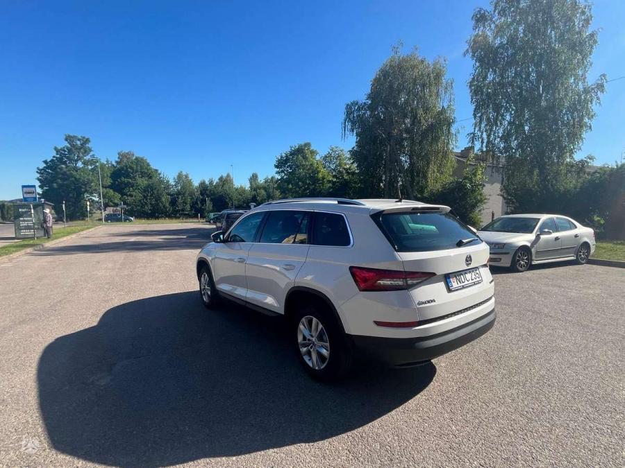 Balts Skoda Kodiaq 2019 Viļņa, ar dzinēja tilpumu 1.97 L un nobraukumu 219 tūkst. km par 16750 €, foto 3 vietnē AUTOMOTO.COM.LV