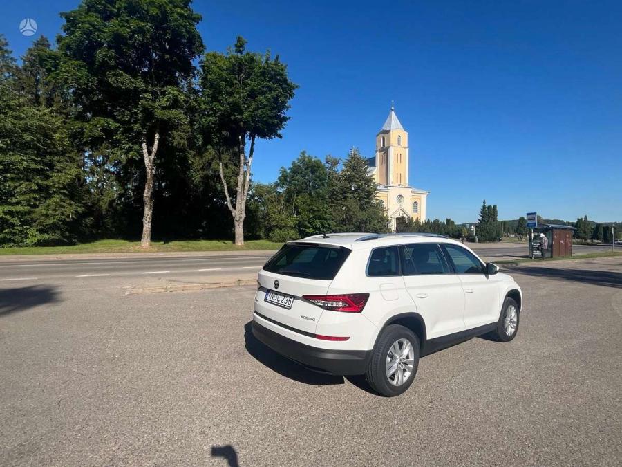Balts Skoda Kodiaq 2019 Viļņa, ar dzinēja tilpumu 1.97 L un nobraukumu 219 tūkst. km par 16750 €, foto 5 vietnē AUTOMOTO.COM.LV