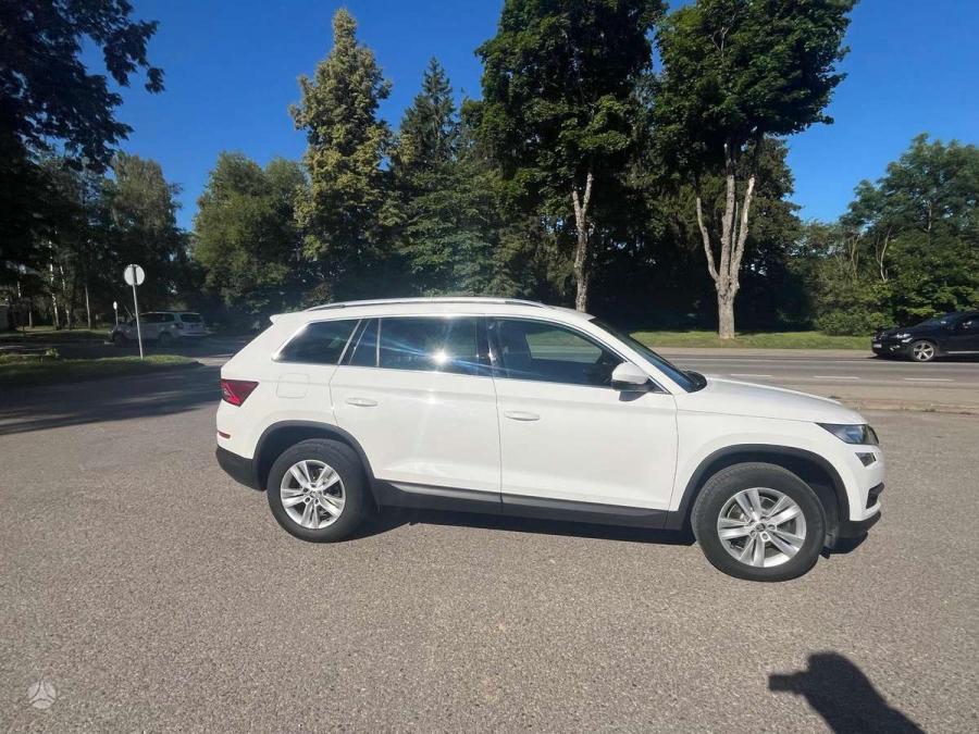 Balts Skoda Kodiaq 2019 Viļņa, ar dzinēja tilpumu 1.97 L un nobraukumu 219 tūkst. km par 16750 €, foto 6 vietnē AUTOMOTO.COM.LV