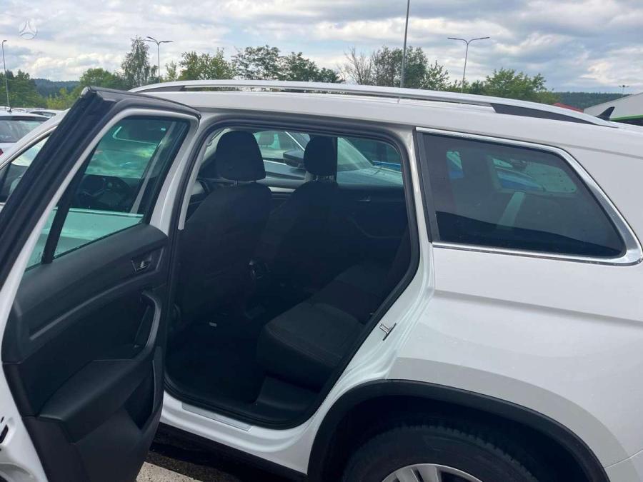Balts Skoda Kodiaq 2019 Viļņa, ar dzinēja tilpumu 1.97 L un nobraukumu 219 tūkst. km par 16750 €, foto 12 vietnē AUTOMOTO.COM.LV
