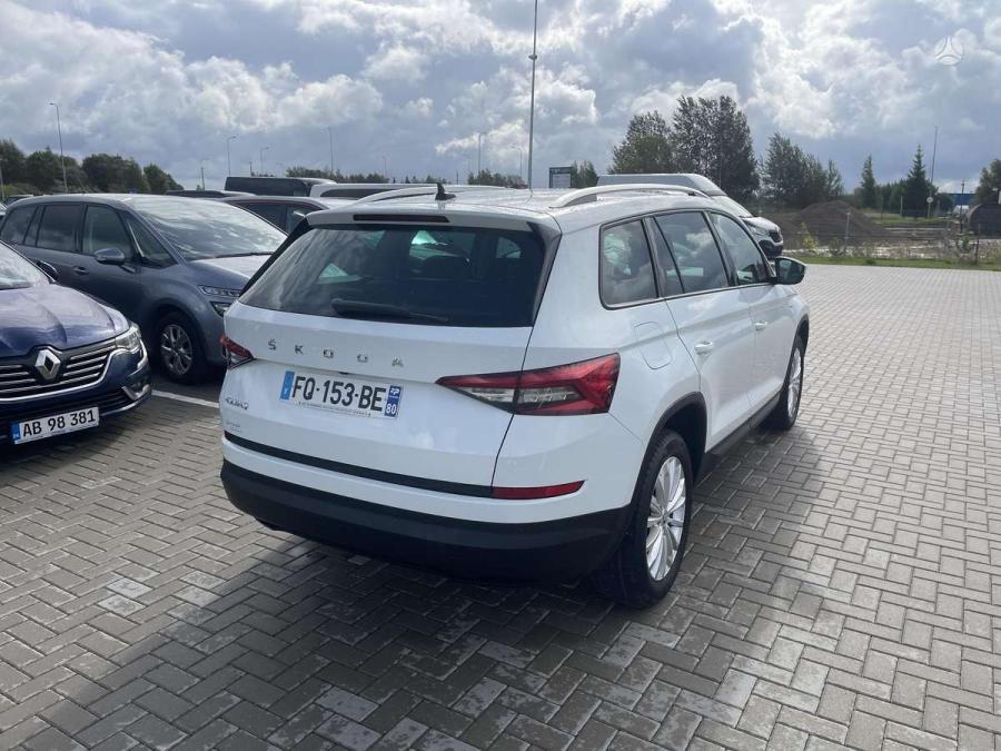 White Skoda Kodiaq 2020 in Taurage, with an engine capacity of 2.00 L and mileage of 245 thousand km for 14500 €, photo 7 on AUTOMOTO.COM.LV