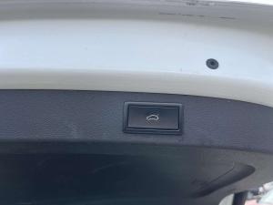 White Skoda Kodiaq 2020 in Taurage, with an engine capacity of 2.00 L and mileage of 245 thousand km for 14500 €, photo 12 on AUTOMOTO.COM.LV
