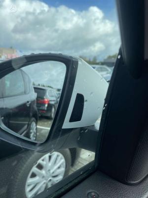 White Skoda Kodiaq 2020 in Taurage, with an engine capacity of 2.00 L and mileage of 245 thousand km for 14500 €, photo 14 on AUTOMOTO.COM.LV