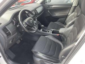 White Skoda Kodiaq 2020 in Taurage, with an engine capacity of 2.00 L and mileage of 245 thousand km for 14500 €, photo 15 on AUTOMOTO.COM.LV