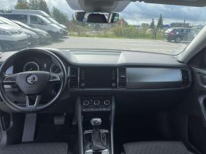 White Skoda Kodiaq 2020 in Taurage, with an engine capacity of 2.00 L and mileage of 245 thousand km for 14500 €, photo 17 on AUTOMOTO.COM.LV
