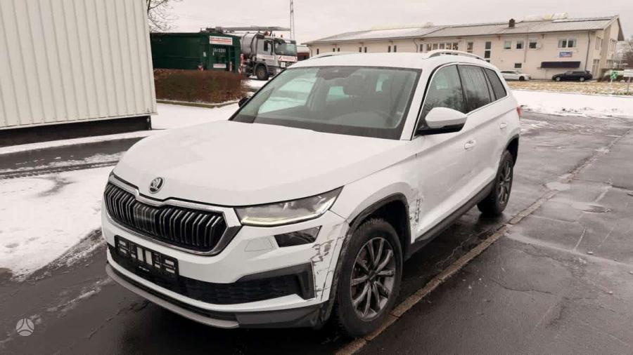 Белый Шкода Kodiaq 2023 в Мариямполе, объемом двигателя 2.00 л и пробегом 164 тыс. км за 18100 €, фото 1 на AUTOMOTO.COM.LV