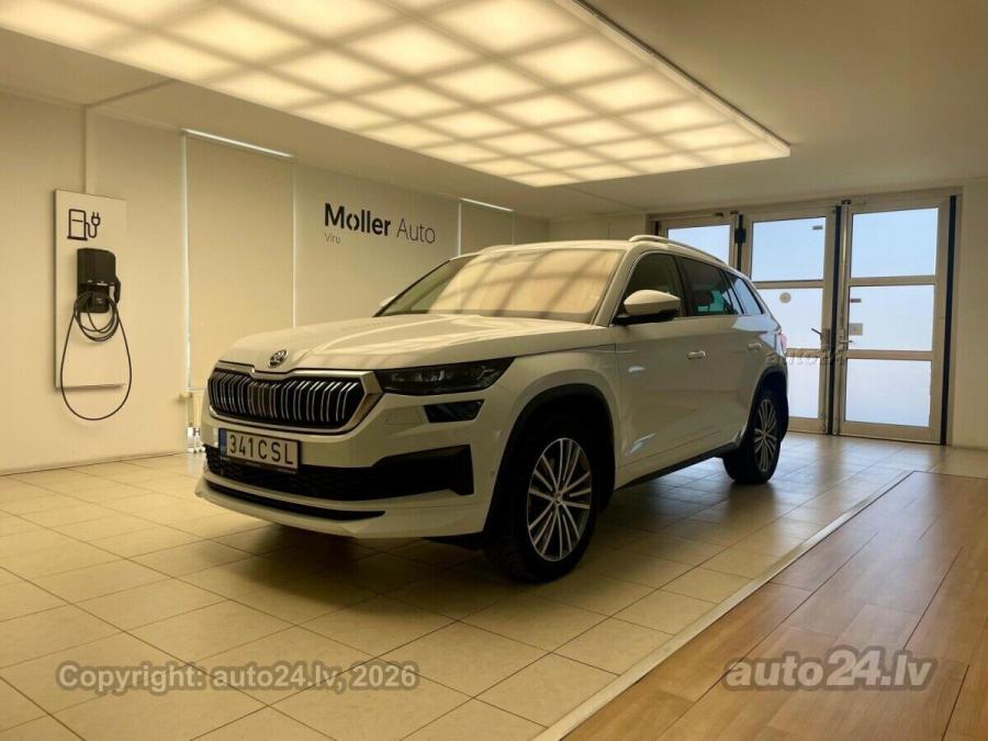 White Skoda Kodiaq 2023 in Johvi, with an engine capacity of 2.00 L and mileage of 50 thousand km for 34000 €, photo 1 on AUTOMOTO.COM.LV
