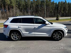 Balts Skoda Kodiaq 2017 Tallina, ar dzinēja tilpumu 2.00 L un nobraukumu 283 tūkst. km par 18900 €, foto 7 vietnē AUTOMOTO.COM.LV