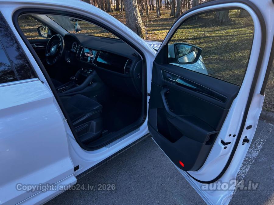 Balts Skoda Kodiaq 2017 Tallina, ar dzinēja tilpumu 2.00 L un nobraukumu 283 tūkst. km par 18900 €, foto 12 vietnē AUTOMOTO.COM.LV