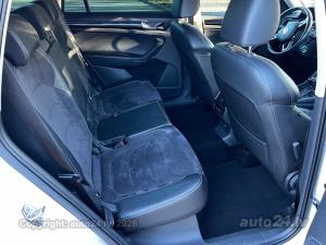 Balts Skoda Kodiaq 2017 Tallina, ar dzinēja tilpumu 2.00 L un nobraukumu 283 tūkst. km par 18900 €, foto 15 vietnē AUTOMOTO.COM.LV