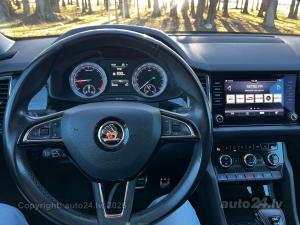 Balts Skoda Kodiaq 2017 Tallina, ar dzinēja tilpumu 2.00 L un nobraukumu 283 tūkst. km par 18900 €, foto 26 vietnē AUTOMOTO.COM.LV