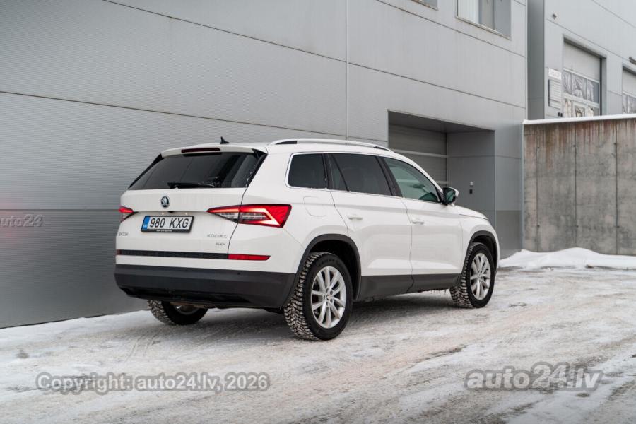 Белый Шкода Kodiaq 2018 в Тарту, объемом двигателя 2.00 л и пробегом 179 тыс. км за 23900 €, фото 2 на AUTOMOTO.COM.LV