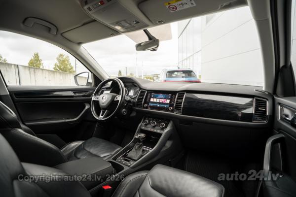 White Skoda Kodiaq 2018 in Tartu, with an engine capacity of 2.00 L and mileage of 179 thousand km for 23900 €, photo 3 on AUTOMOTO.COM.LV