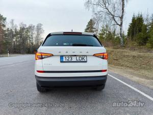 White Skoda Kodiaq 2019 in Voru, with an engine capacity of 2.00 L and mileage of 93 thousand km for 24500 €, photo 5 on AUTOMOTO.COM.LV