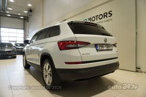 Белый Шкода Kodiaq 2019 в Таллин, объемом двигателя 2.00 л и пробегом 114 тыс. км за 23900 €, фото 3 на AUTOMOTO.COM.LV