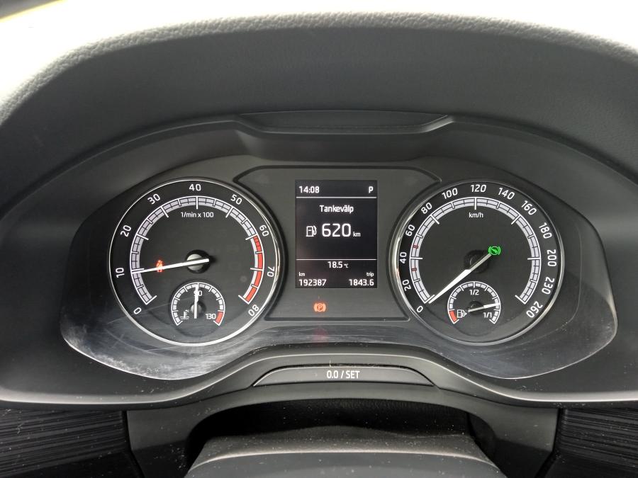 Balts Skoda Kodiaq 2019 Jehvi, ar dzinēja tilpumu 1.50 L un nobraukumu 196 tūkst. km par 18500 €, foto 11 vietnē AUTOMOTO.COM.LV