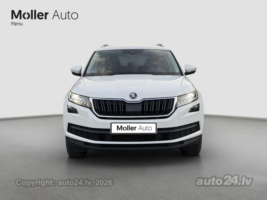 Balts Skoda Kodiaq 2019 Pērnava, ar dzinēja tilpumu 1.50 L un nobraukumu 123 tūkst. km par 22900 €, foto 4 vietnē AUTOMOTO.COM.LV