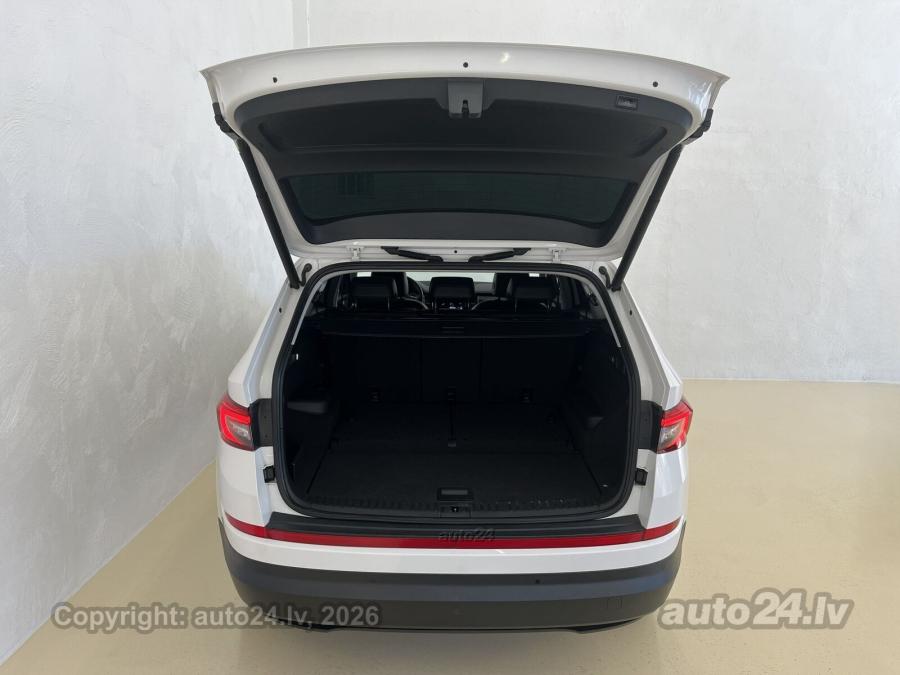 Белый Шкода Kodiaq 2019 в Раквере, объемом двигателя 1.97 л и пробегом 106 тыс. км за 20990 €, фото 13 на AUTOMOTO.COM.LV